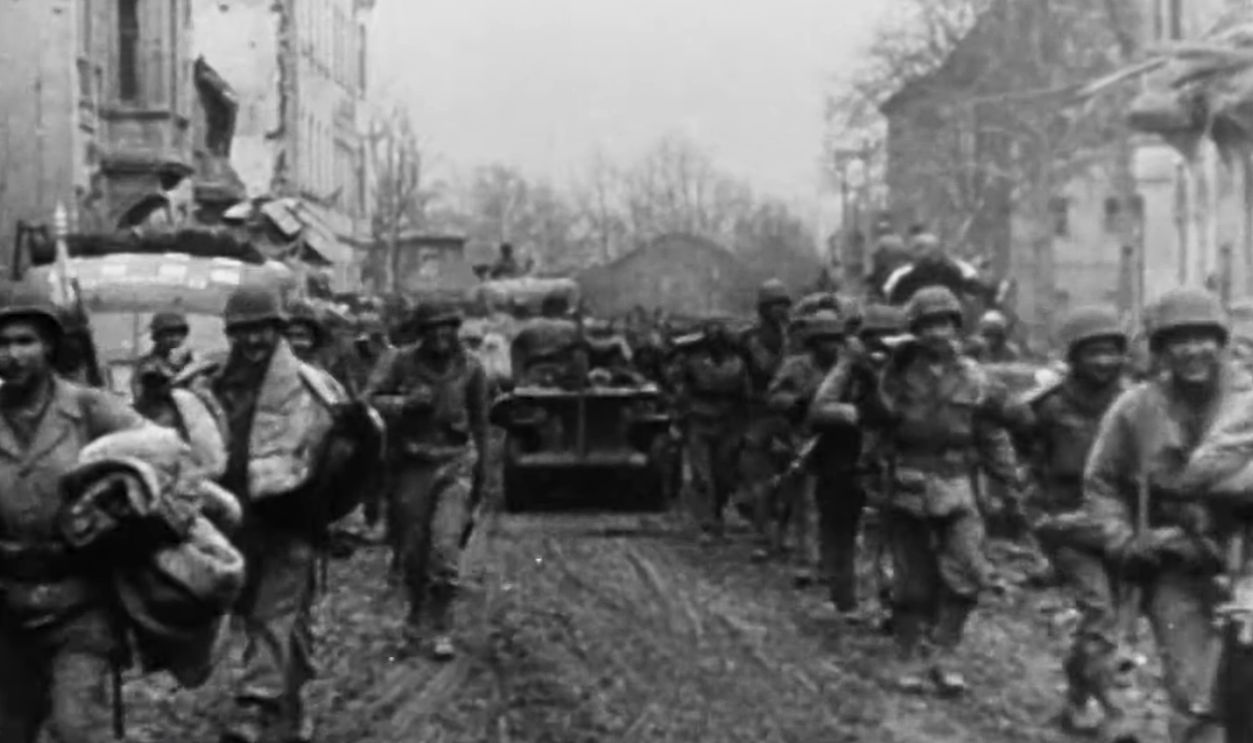 They Made A WWII Movie With Real Footage 75 Years Ago And It's Still More Realistic Than Modern ...